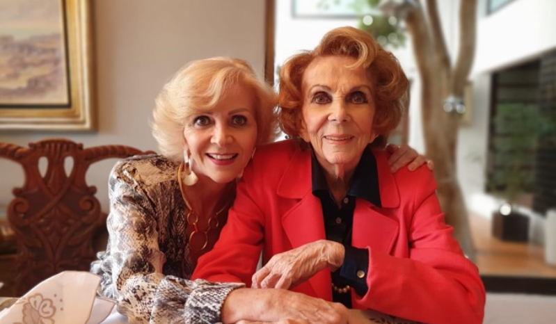 López Obrador celebra fallo de la SCJN a favor de Alejandra Cuevas y Laura Morán