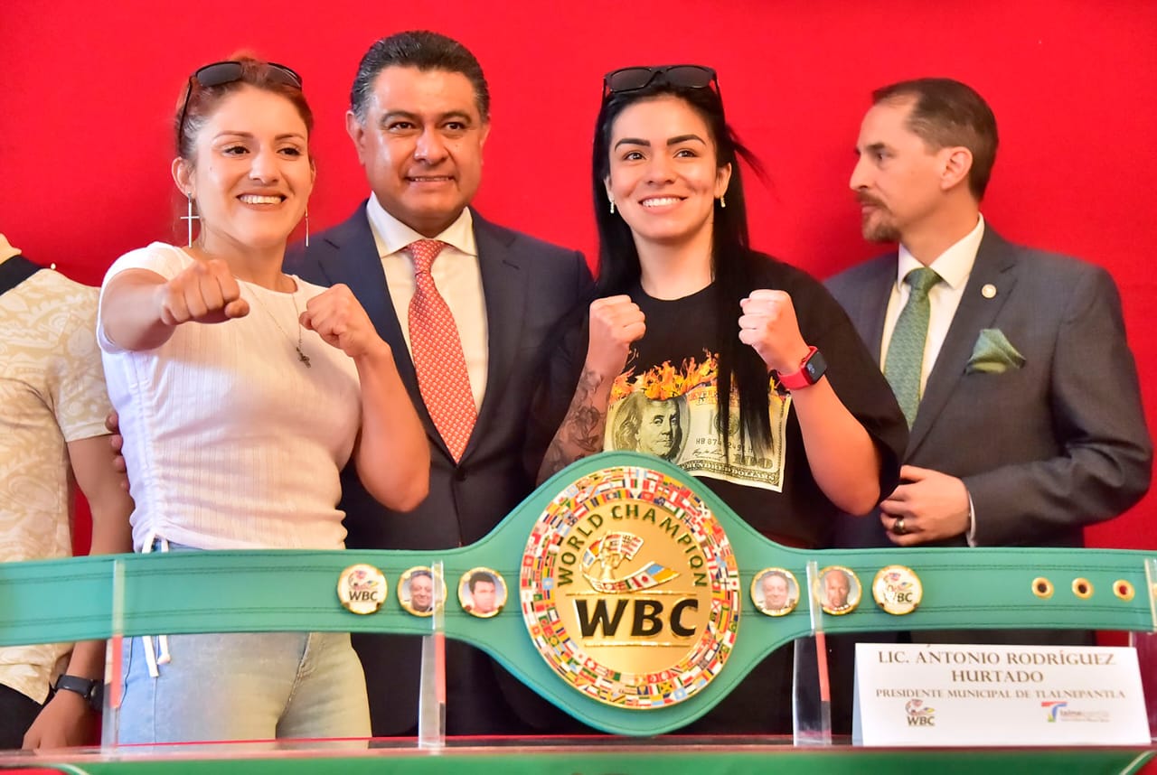 Combate explosivo entre "Jaky" Calvo y "Polvorita" Salinas por Título ...