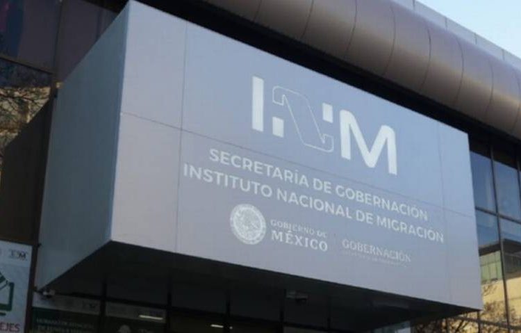 INM: Revisión migratoria a Alejandro Moreno en AICM fue por una ...