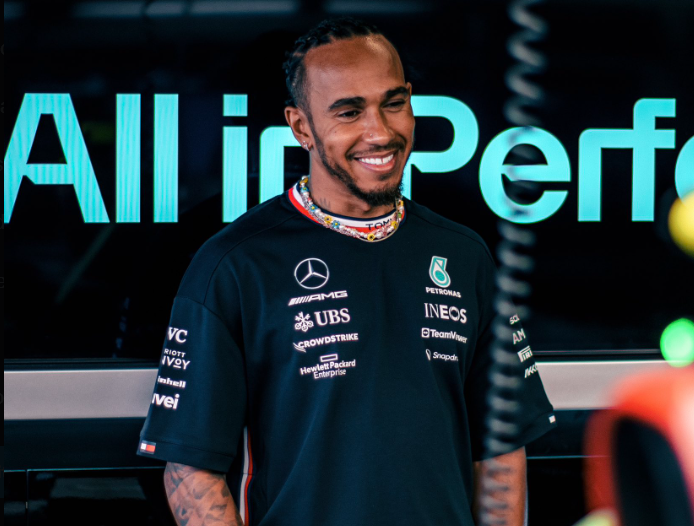 Hamilton revela que su nuevo contrato con Mercedes está "casi listo"