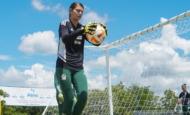 Itzel Velasco, ejemplo de perseverancia y trabajo