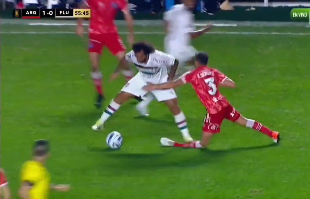 Luciano Sánchez podría estar de baja un mínimo de ocho meses por ...