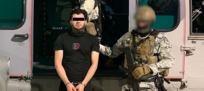 "El Nini", jefe de escoltas de "Los Chapitos" es trasladado a la CDMX