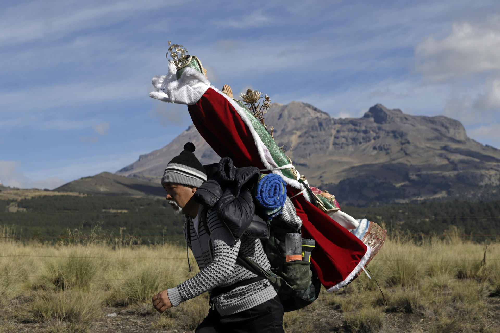 Peregrinos ya parten hacia la Basílica