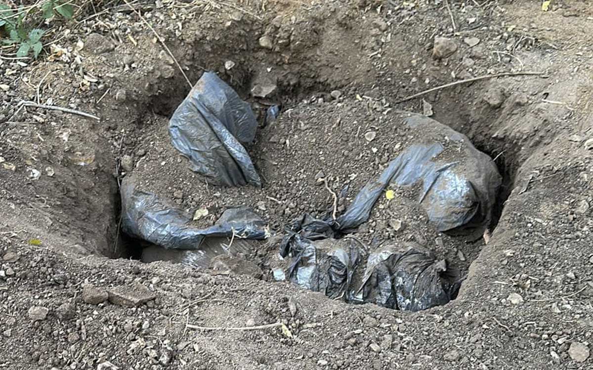 Localizan bolsas con restos humanos en fosa clandestina en El Salto, Jalisco