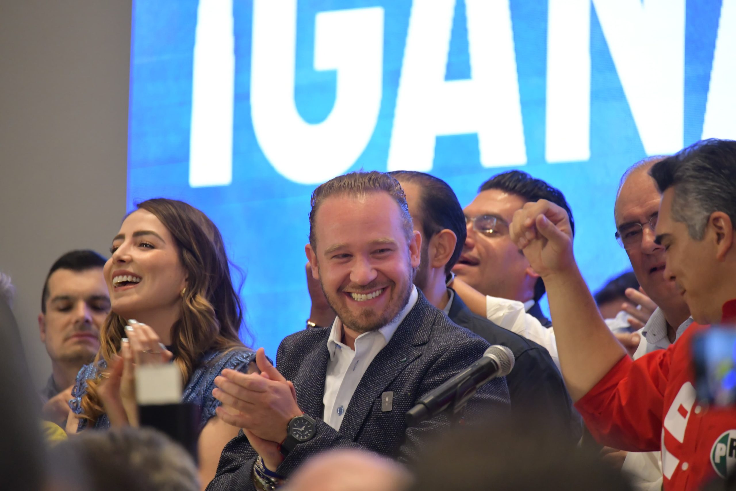 Santiago Taboada asegura haber ganado la Jefatura de Gobierno