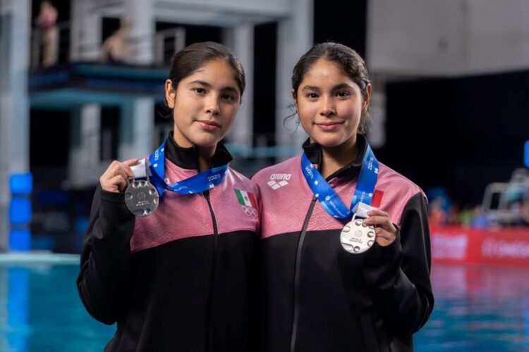 Gemelas Lía Yatzil y Mía Zazil dan a México medalla de plata