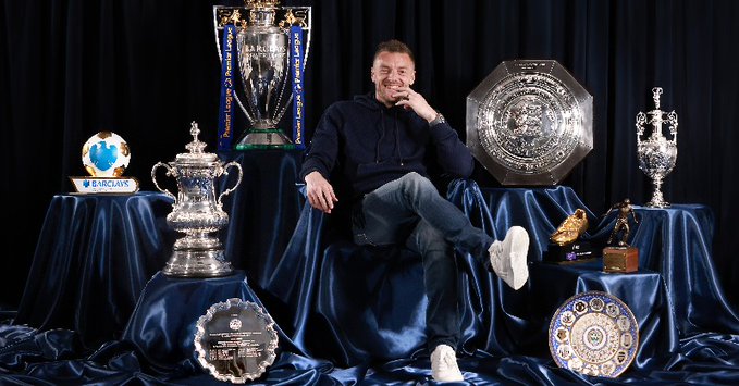 Jamie Vardy se retira de Leicester City
